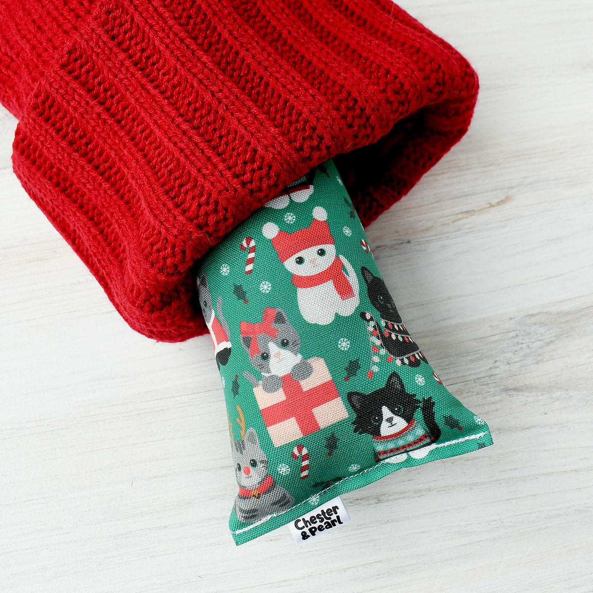 Festive Felines Kicker Cat Toy - evergreen – Chester & Pearl
