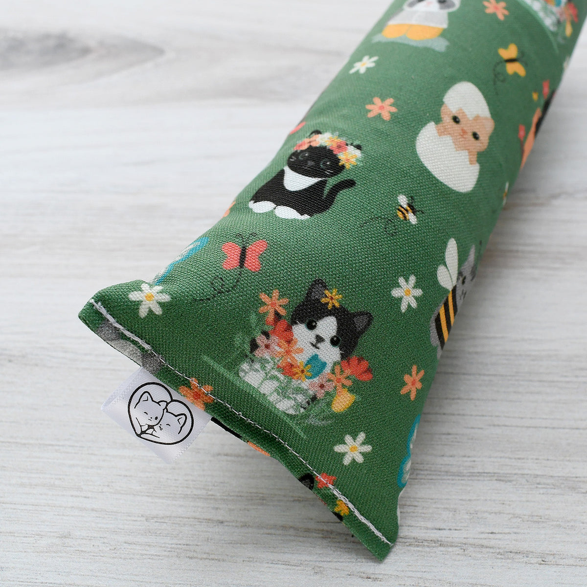 Springtime Kicker Cat Toy - moss green – Chester & Pearl